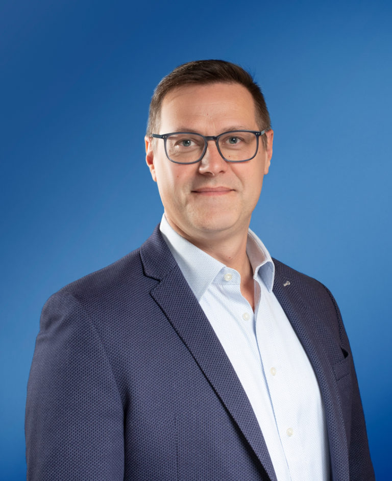 About - Sky Data Vault